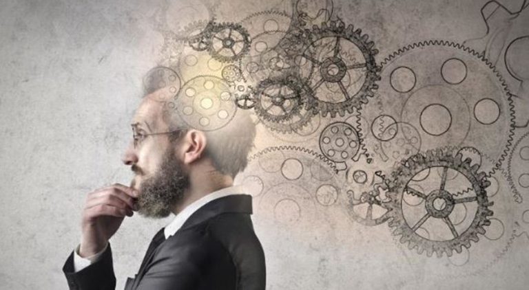 QUÉ es el JUICIO CRÍTICO: APLICACIONES ACADÉMICAS CLAVE